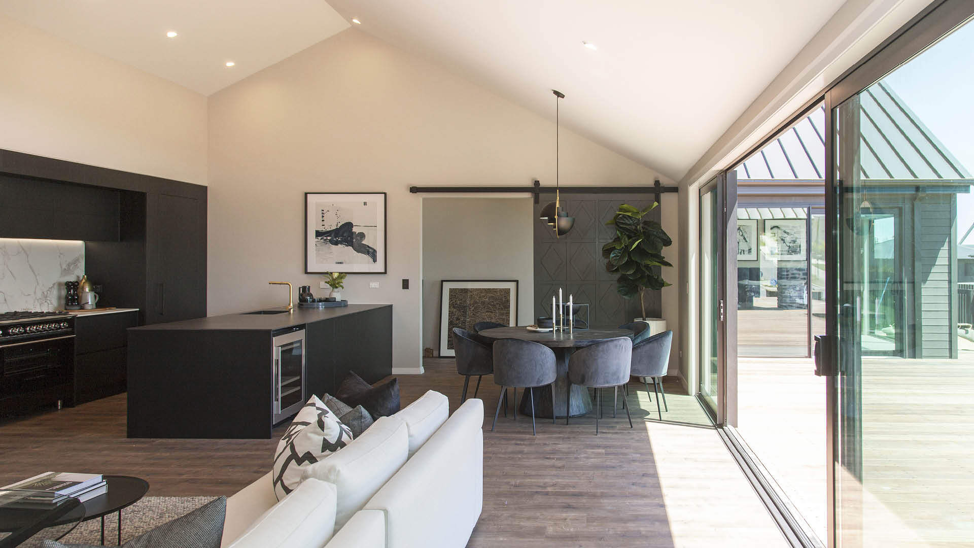 Hillary | G.J. Gardner Homes